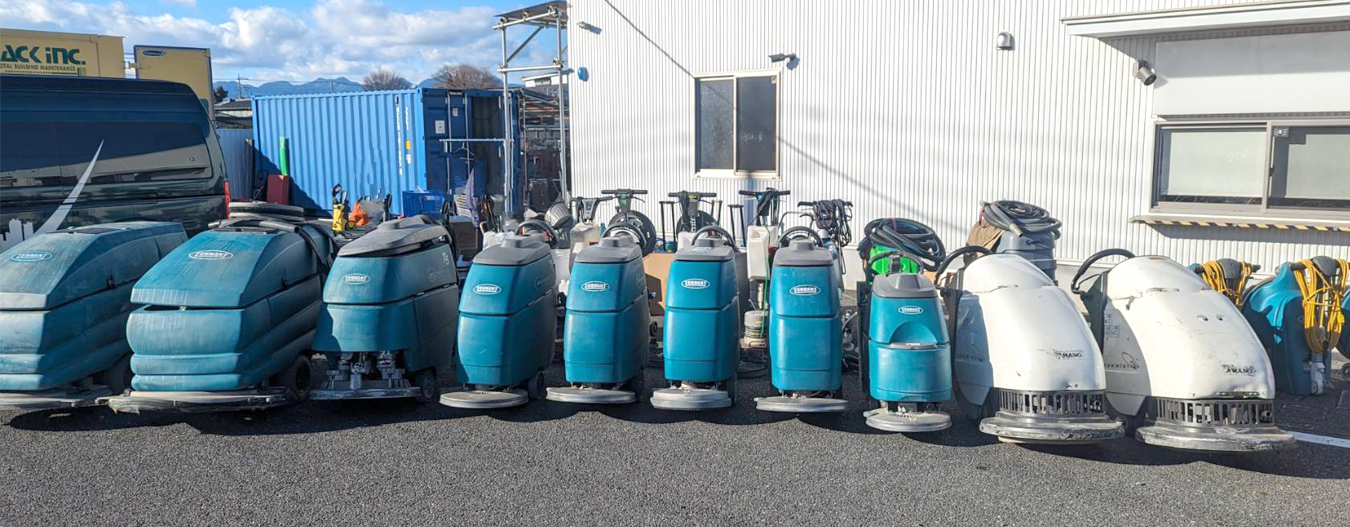 群馬県前橋市のビルメンテナンスなら | 有限会社 SMACK